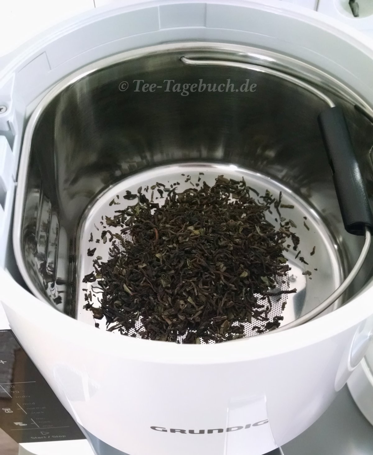 Teemaschinen-Test: Grundig Teebereiter TM 8280 W - Tee-Suche.de